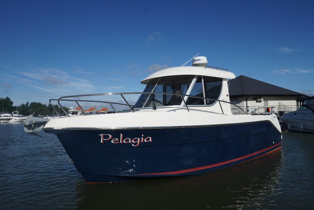 Arvor 280 AS Deluxe 7202714 – Burton Waters Boat SalesBurton Waters ...